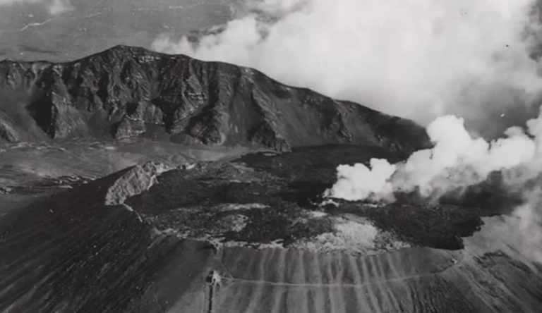 Vesuvio 1944: l'ultima eruzione che chiuse il condotto del vulcano